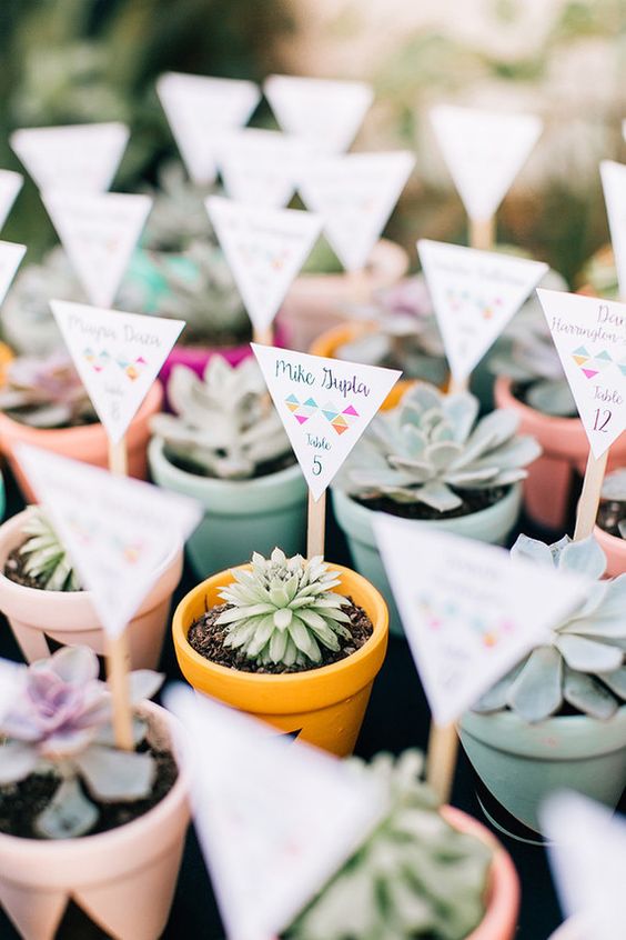 DIY place cards that double as wedding favors - Hi Miss Puff DIY place cards that double as wedding favors - Hi Miss Puff